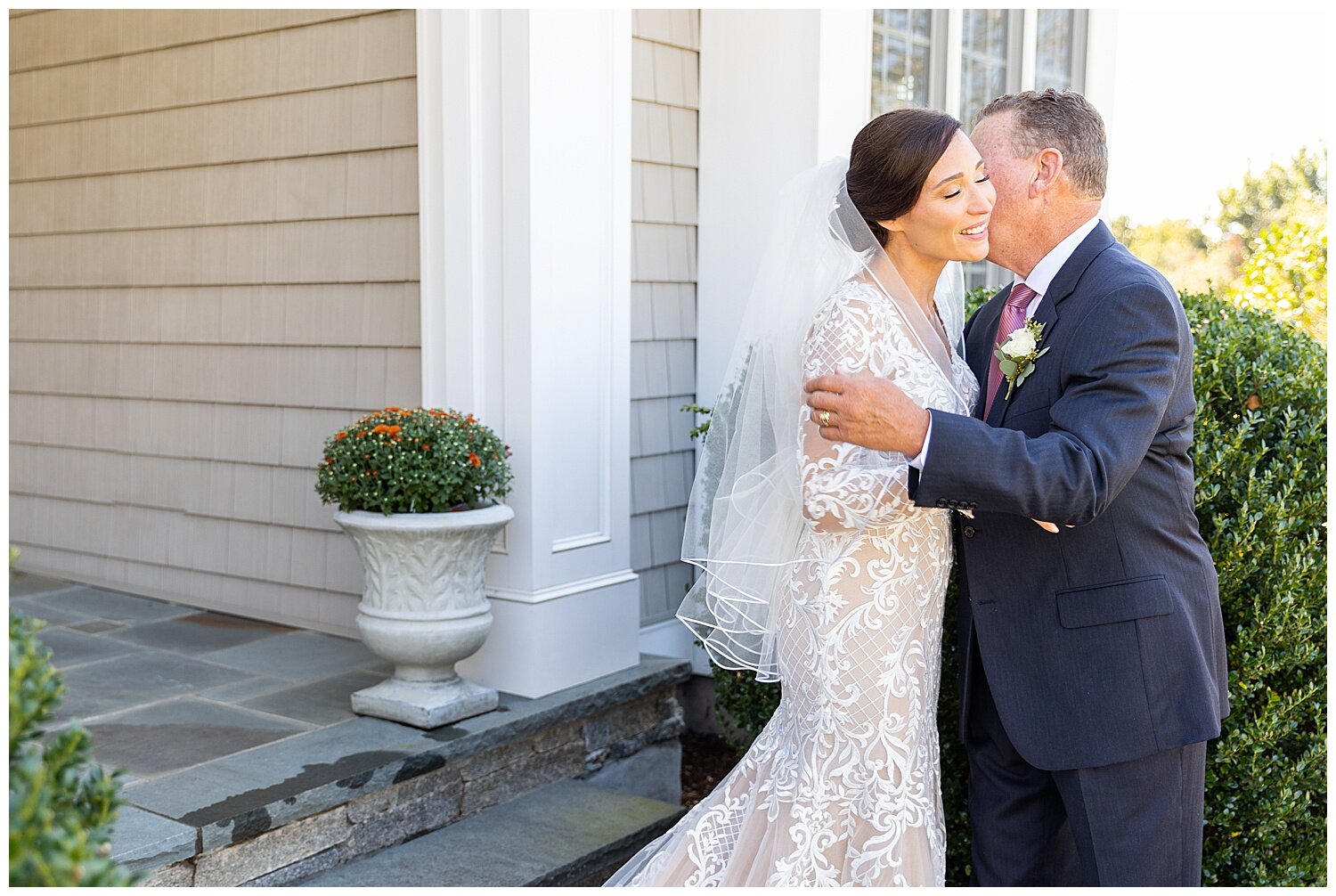 Fall Wedding TPC River Highlands Golf Club Wedding - stellabluephoto.com